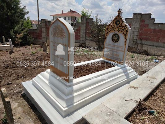Lüleburgaz Büyükkarıştıran Mezarlığı Cura Ailesi Osmanlı Tarzı Mezar ...